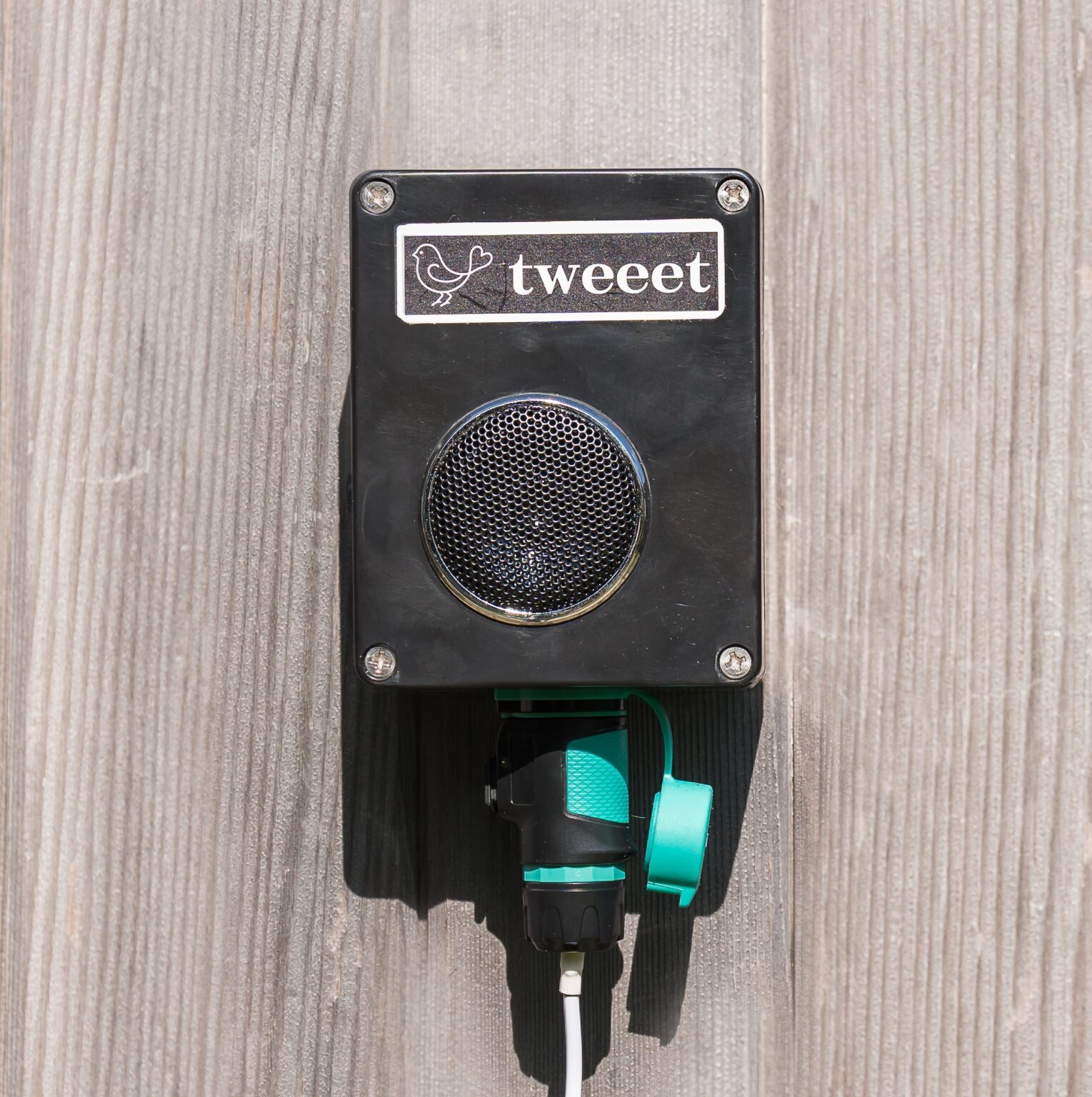 Home - Tweeet Swift and Purple Martin Electronic Bird Caller